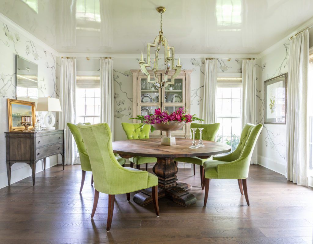 Living color: The mood is light and bright in this renovated Bocage ...