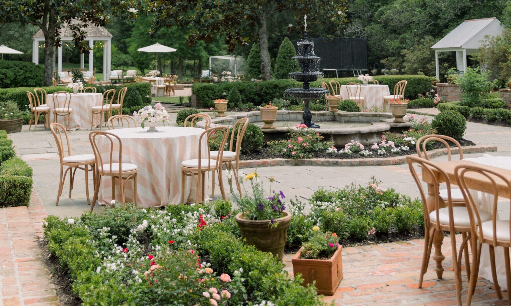 A perfectly pink graduation lunch to celebrate a group of new physician ...