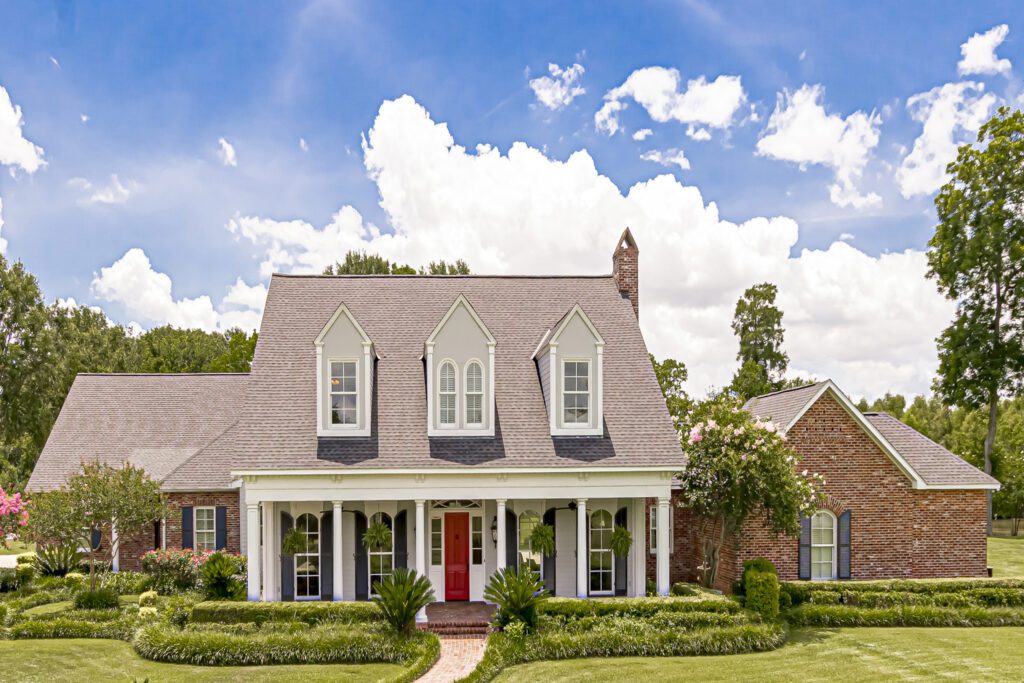 MarketWatch: 2005 Laurel Lakes Avenue, Baton Rouge - inRegister