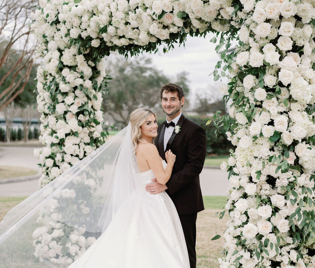 W.O.W.: Claire Hunt & Michael Rutland - inRegister