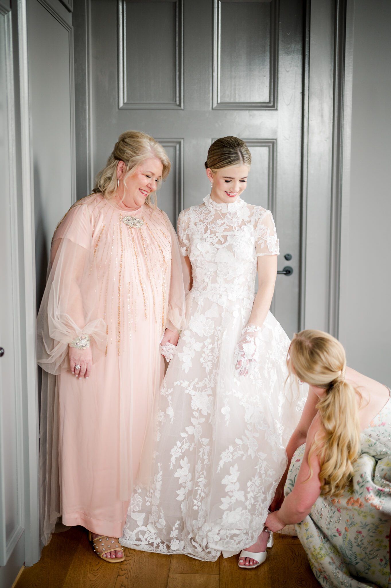 Elise McCanless and Connor Fields said ‘I do’ with a stylish New ...