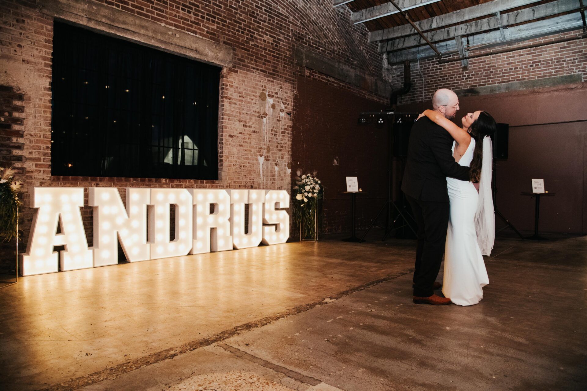 Signature Wedding: Lauren Parker & Jonathan Feig - inRegister