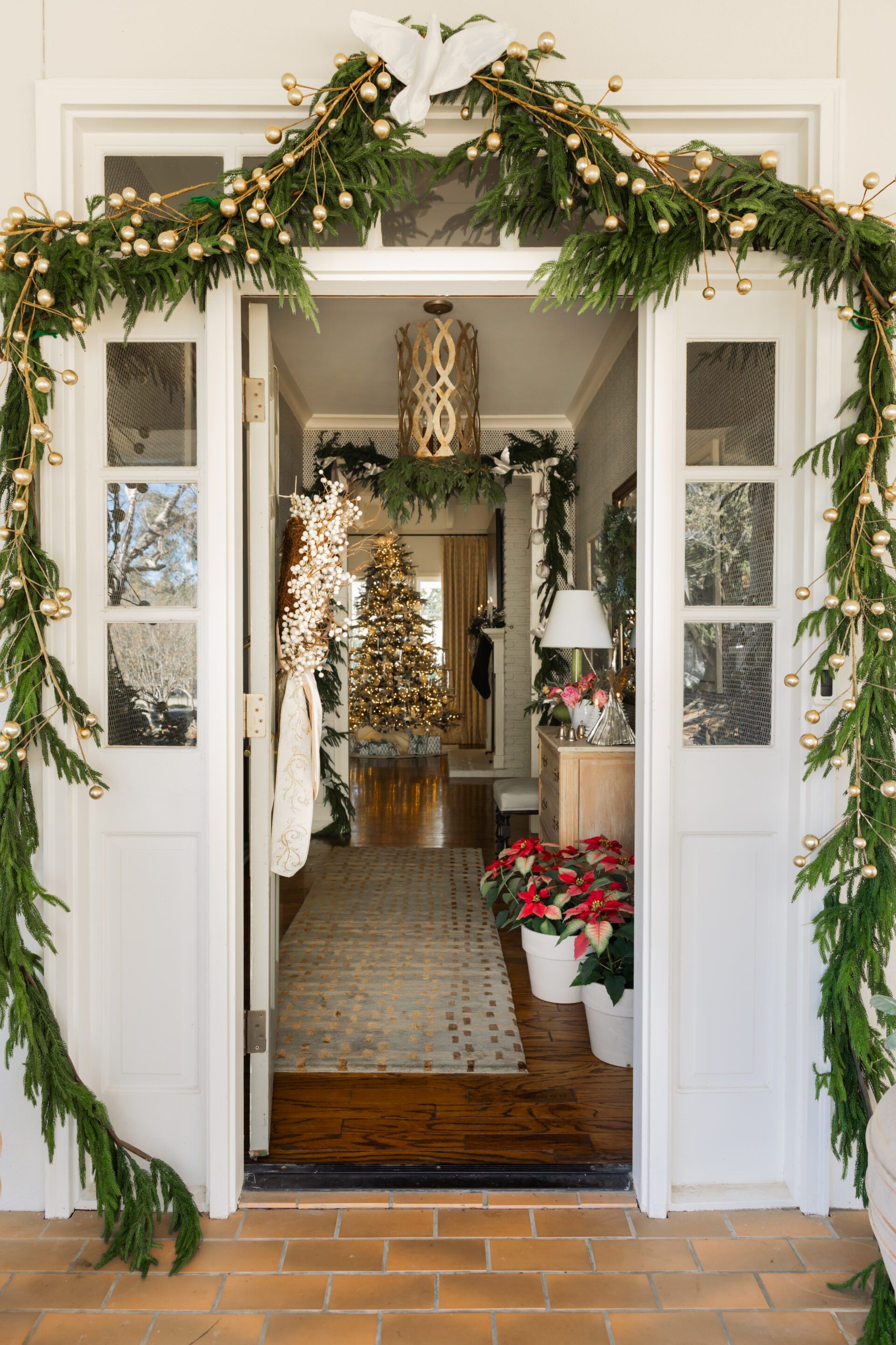 Fig & Dove founder Colleen Waguespack’s family home reflects the hope and peace of the season ...