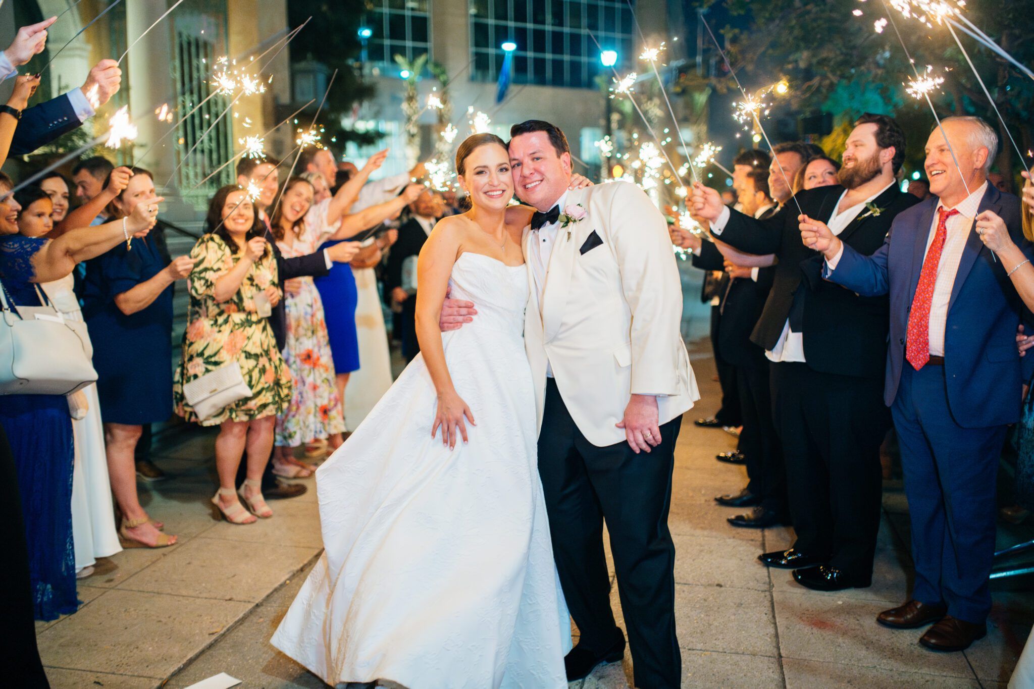 Wedding of the Week: Elizabeth Bilbao and Hunter Martin - inRegister